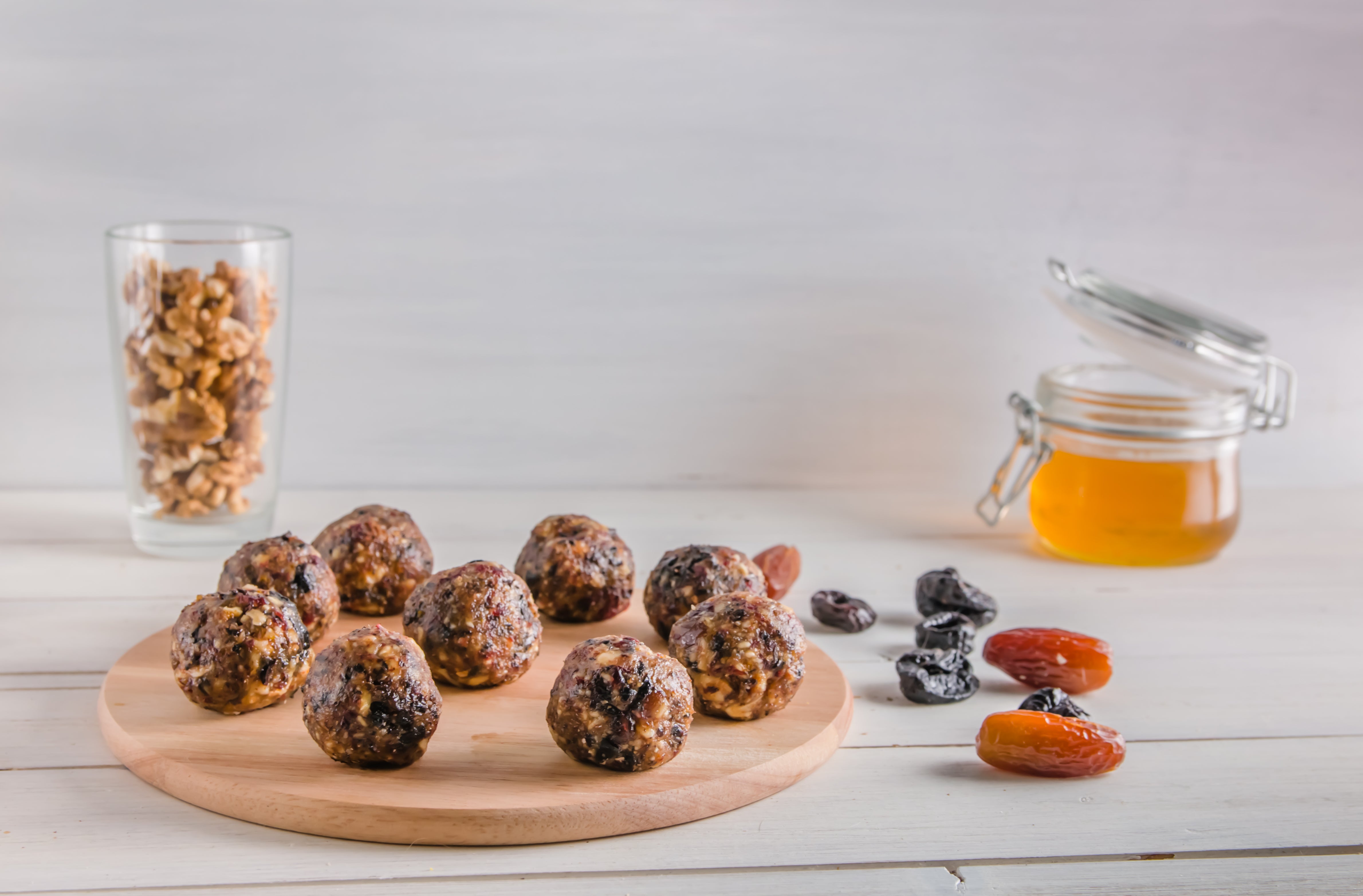 Date Paste Energy Balls – OurBasket